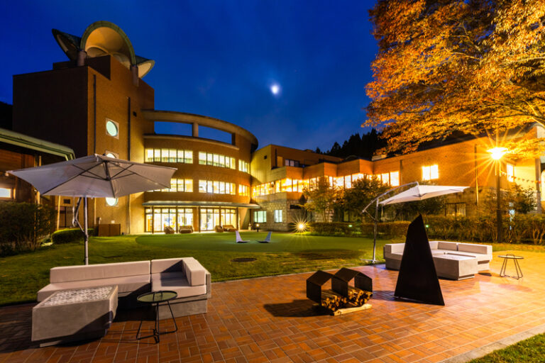 KYUKAMURA HOTELS - National Park Resorts of Japan