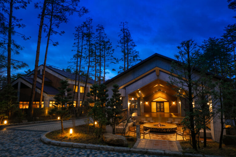 KYUKAMURA HOTELS - National Park Resorts of Japan